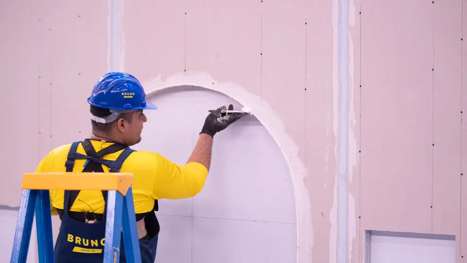 O Impacto do Mestre do Drywall Placo na construção a seco no Brasil ...